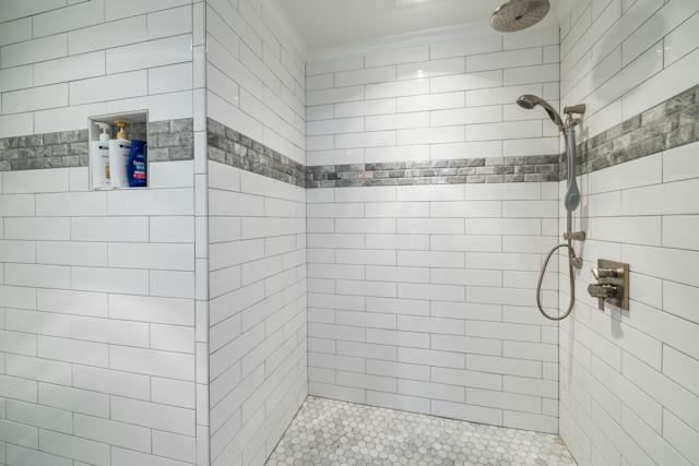 What Is Shower Refinishing? - Refinishing 101